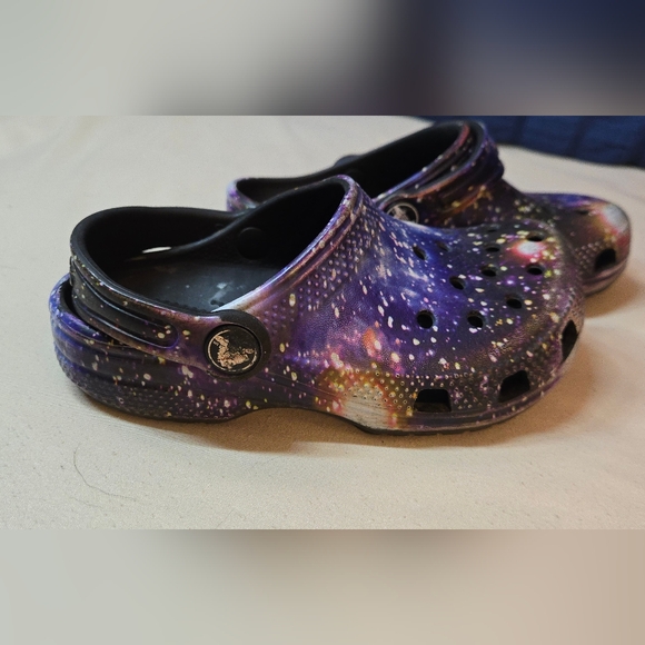 CROCS | Shoes | Crocs Kids Galaxy Print Clogs | Poshmark